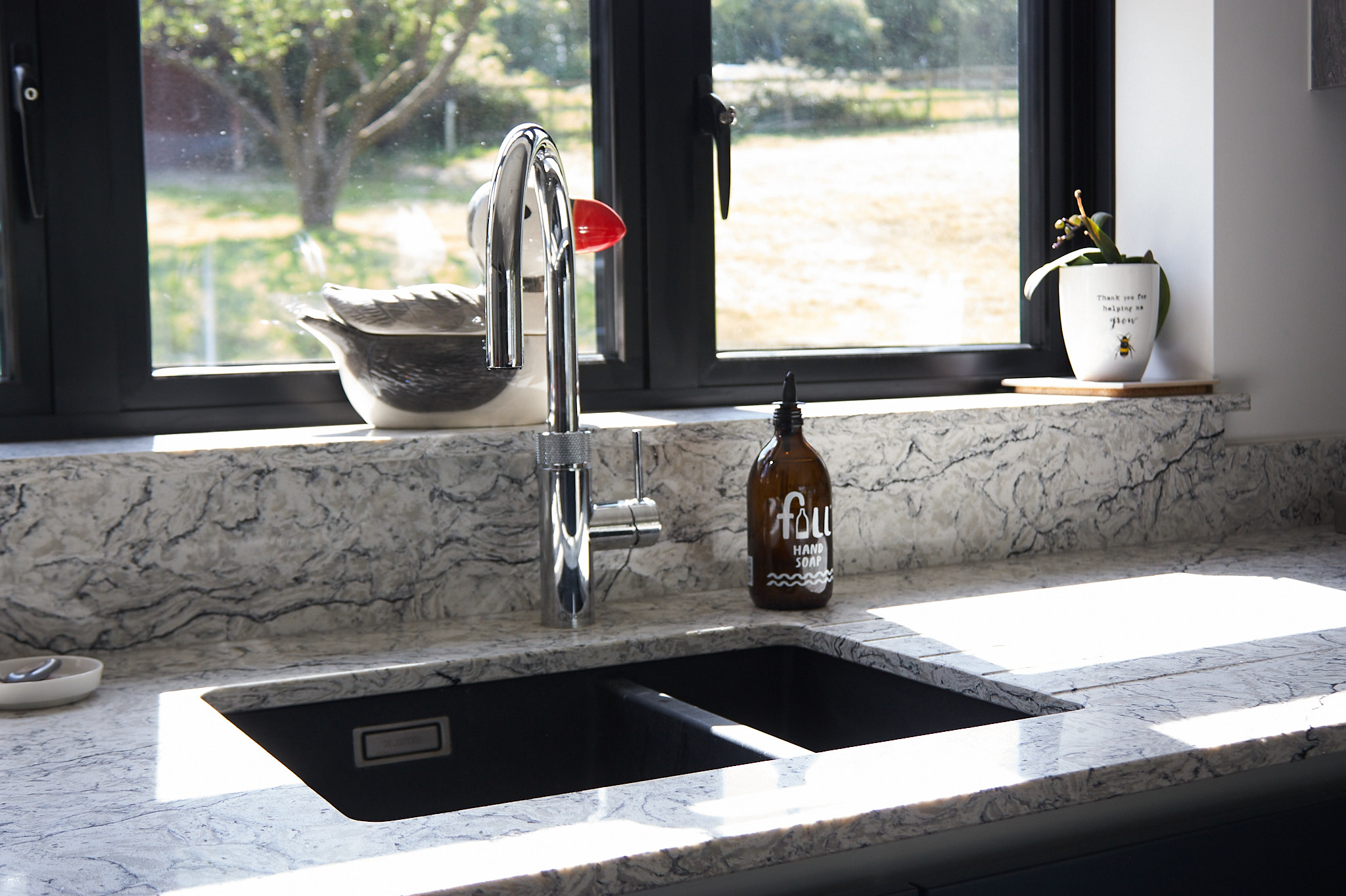 Everything And The Kitchen Sink – Your Guide To Choosing The Right Sink ...